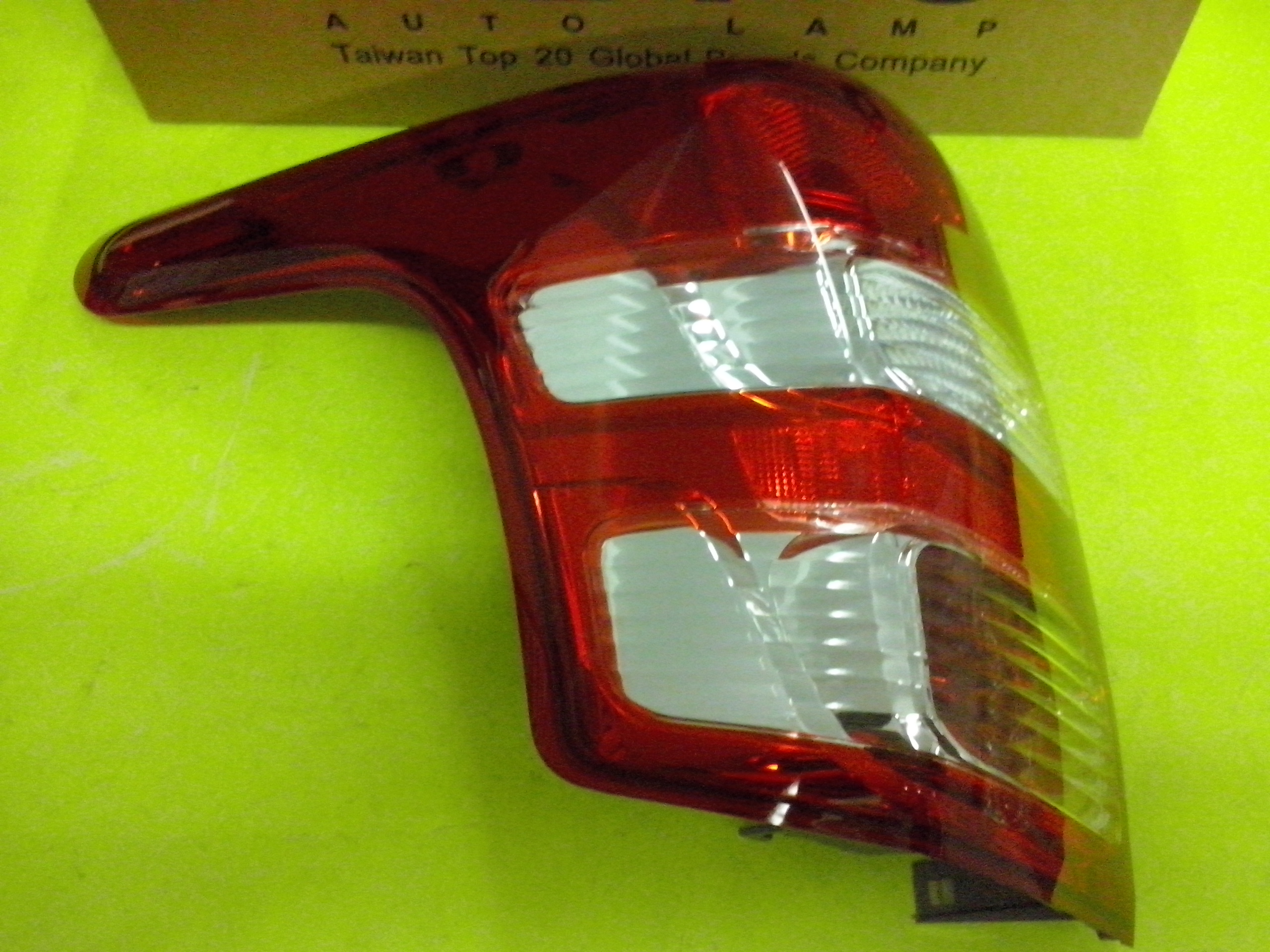 Carroçaria: Farolins Farolim de trás Mitsubishi L200 anos 2015 ...